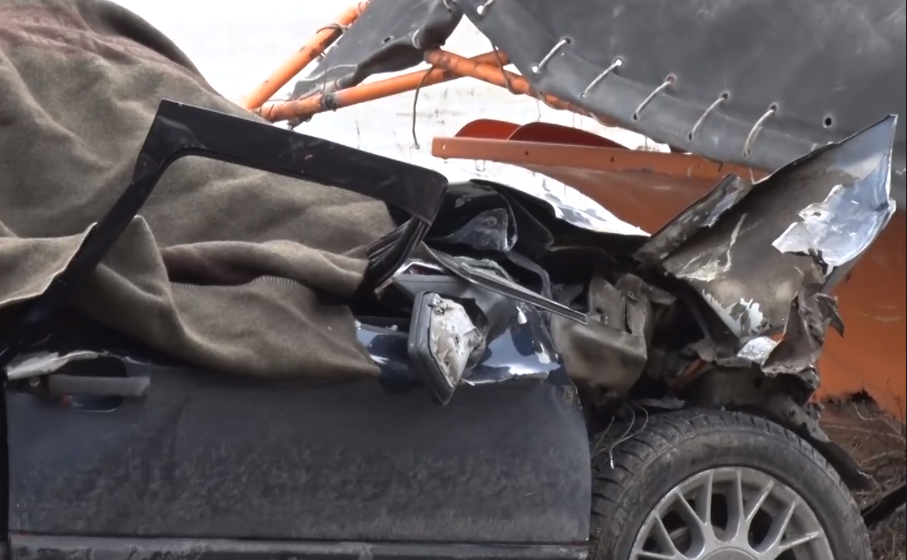 Pamje të tmerrshme nga aksidenti tragjik ku humben jetën tre persona ... Pamje të tmerrshme nga aksidenti tragjik ku humben jetën tre persona ...