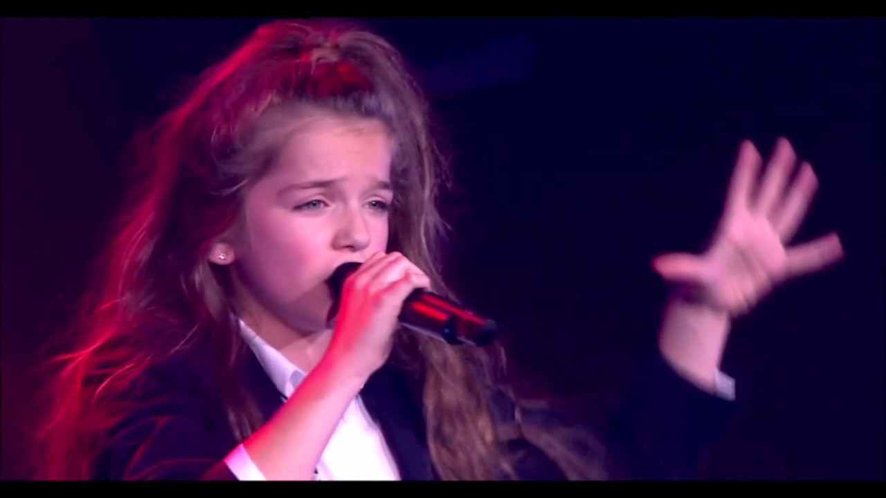 Erza Muqolli me projekt të ri – Lajmi.net