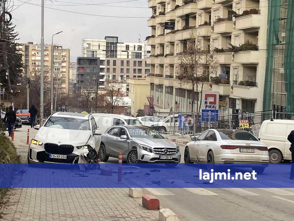 Aksident I Rëndë Trafiku Në Prishtinë Përfshihen Tri Vetura Lajmi Net